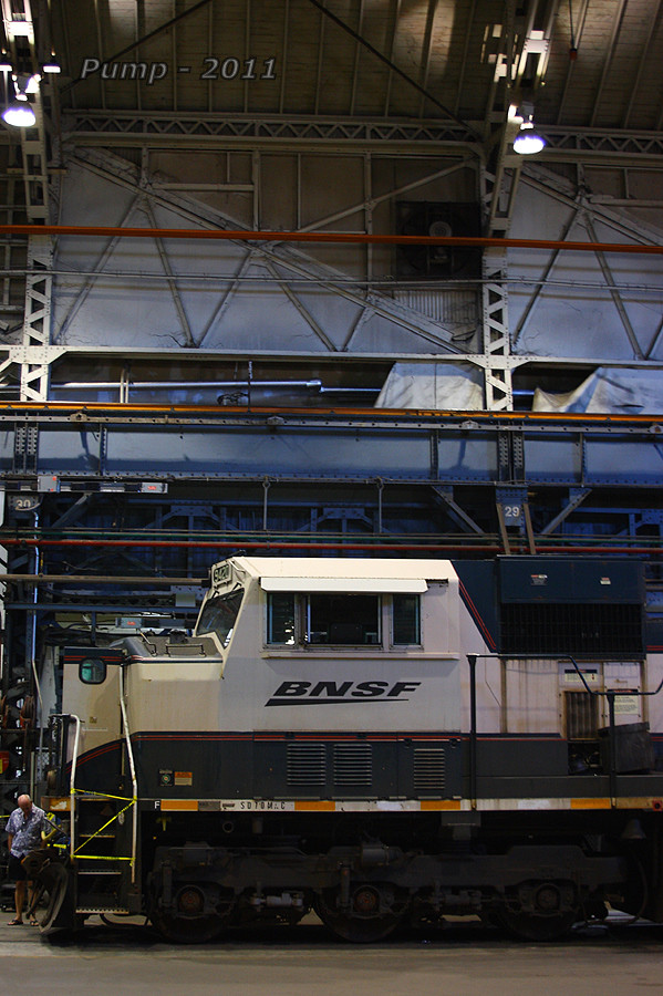 BNSF 9420 - EMD SD70MAC